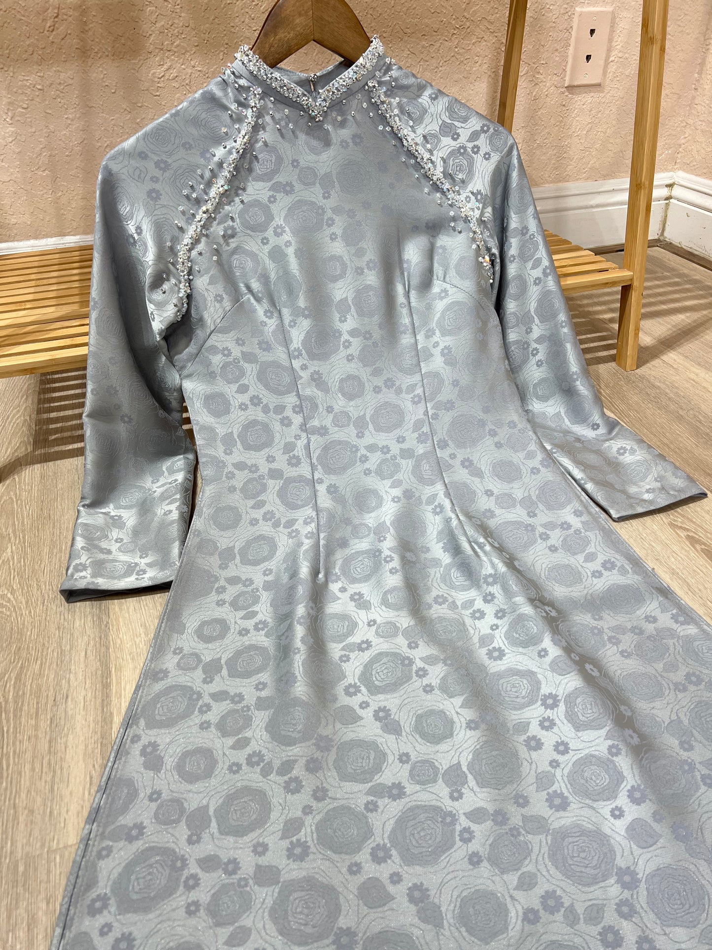 A33 - Áo Dài Lụa Ánh Kim Thái Tuấn Gray (Cổ 2cm) – Viet Huong ...