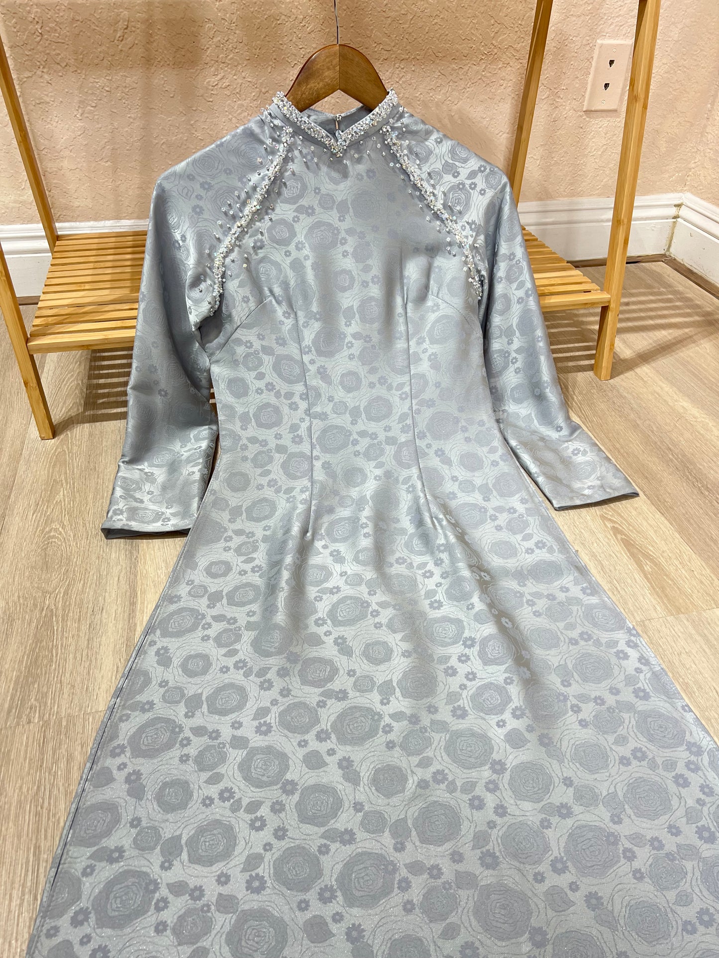 A33 - Áo Dài Lụa Ánh Kim Thái Tuấn Gray (Cổ 2cm) – Viet Huong ...